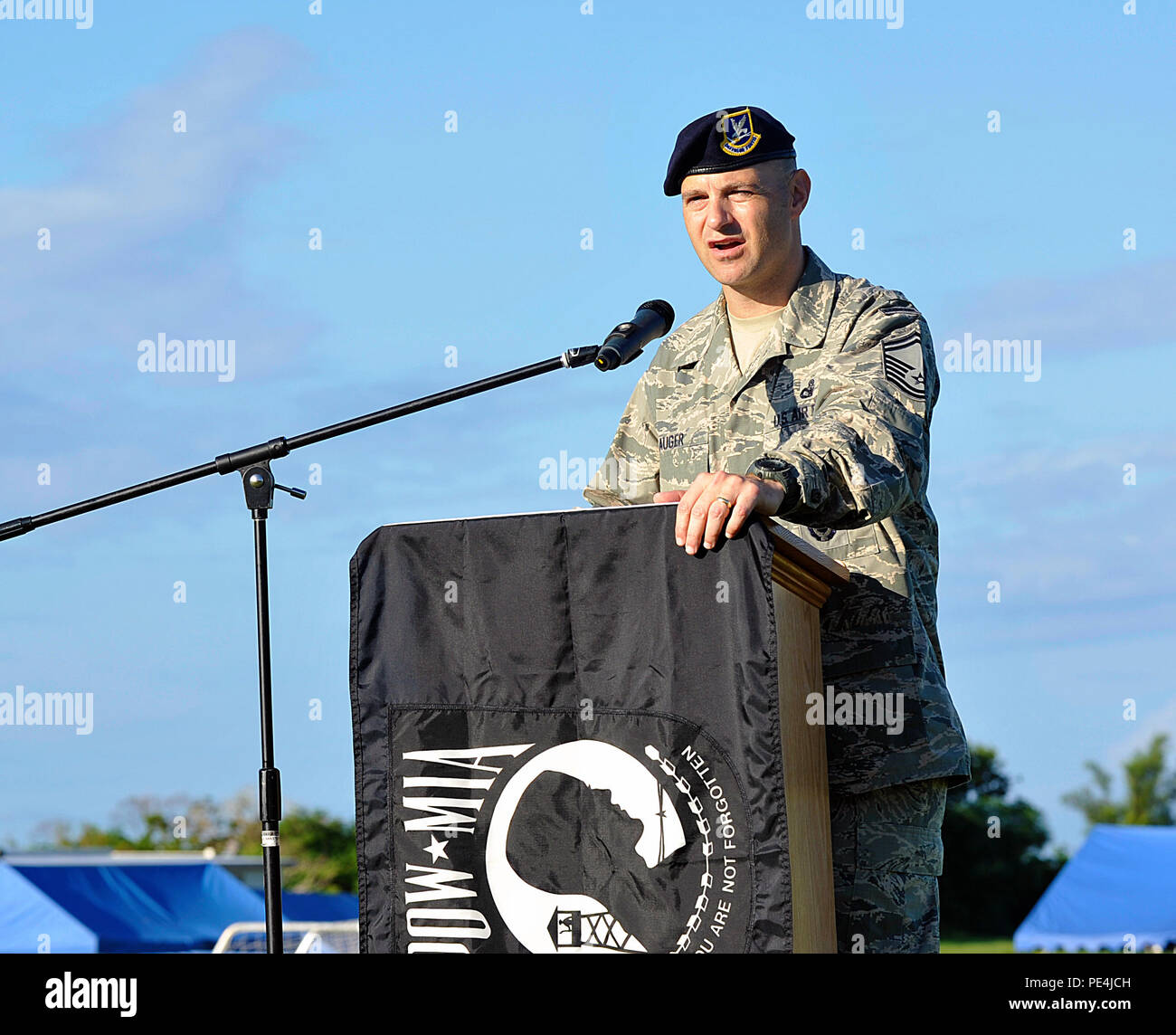Guest speaker, U.S. Air Force Senior Master Sgt. Jamie Auger, 18th ...