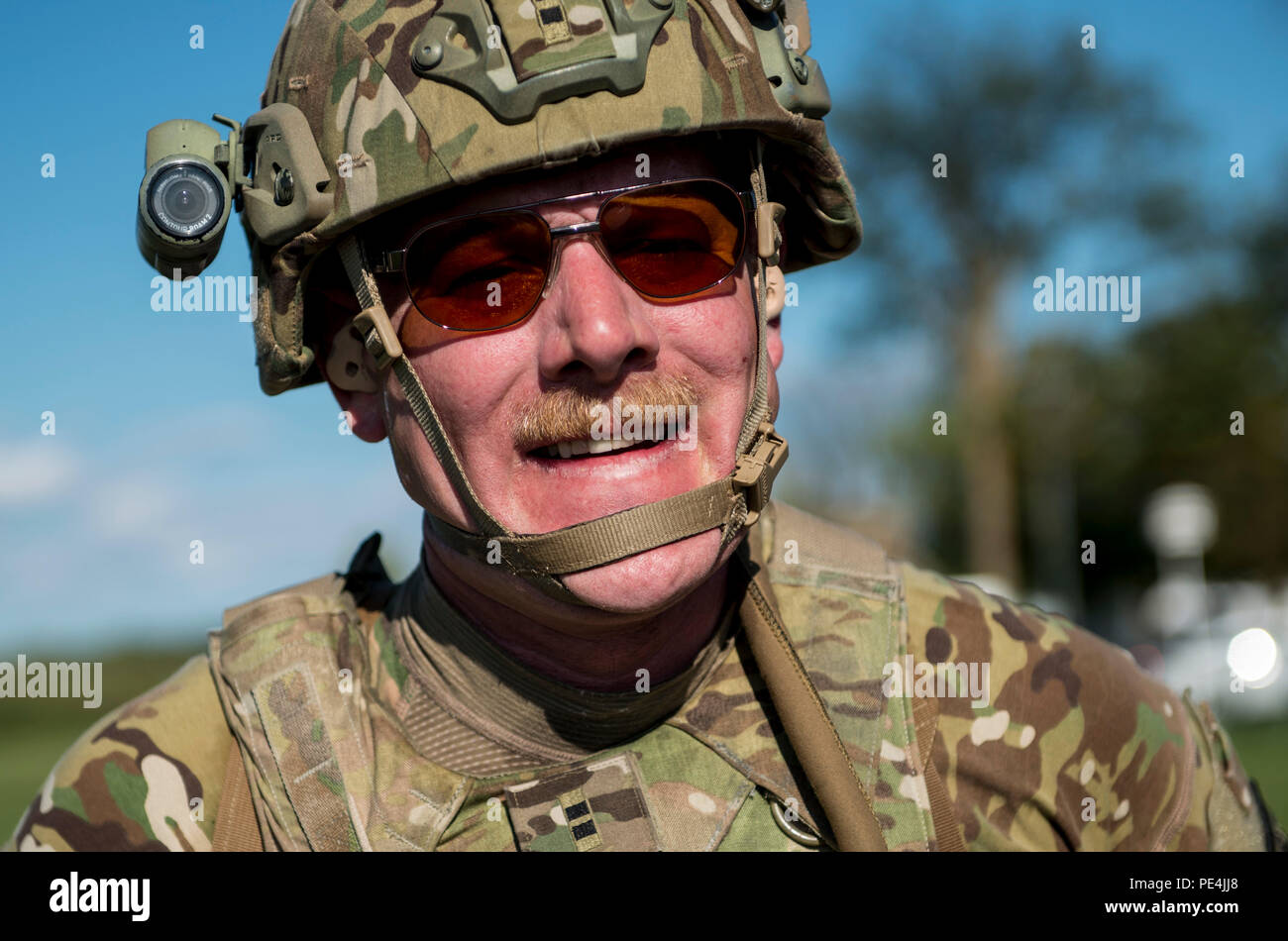 Carrying aggregate hi-res stock photography and images - Alamy