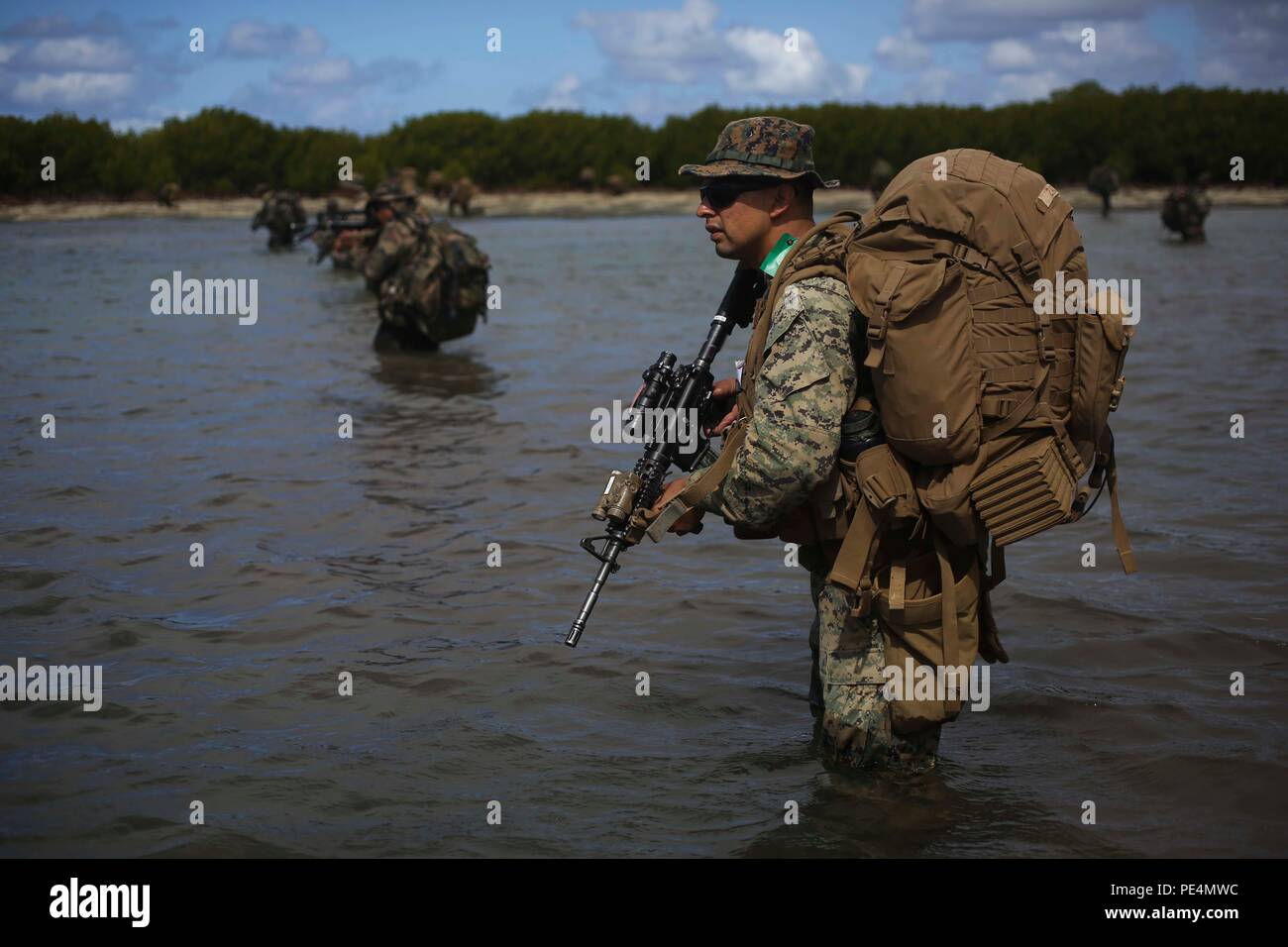 Royal tongan marines hi-res stock photography and images - Alamy