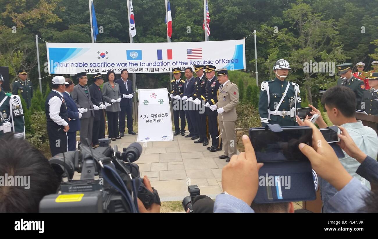 During a ceremony held in South Korea, Maj. Gen. Michael Bills, 1st ...