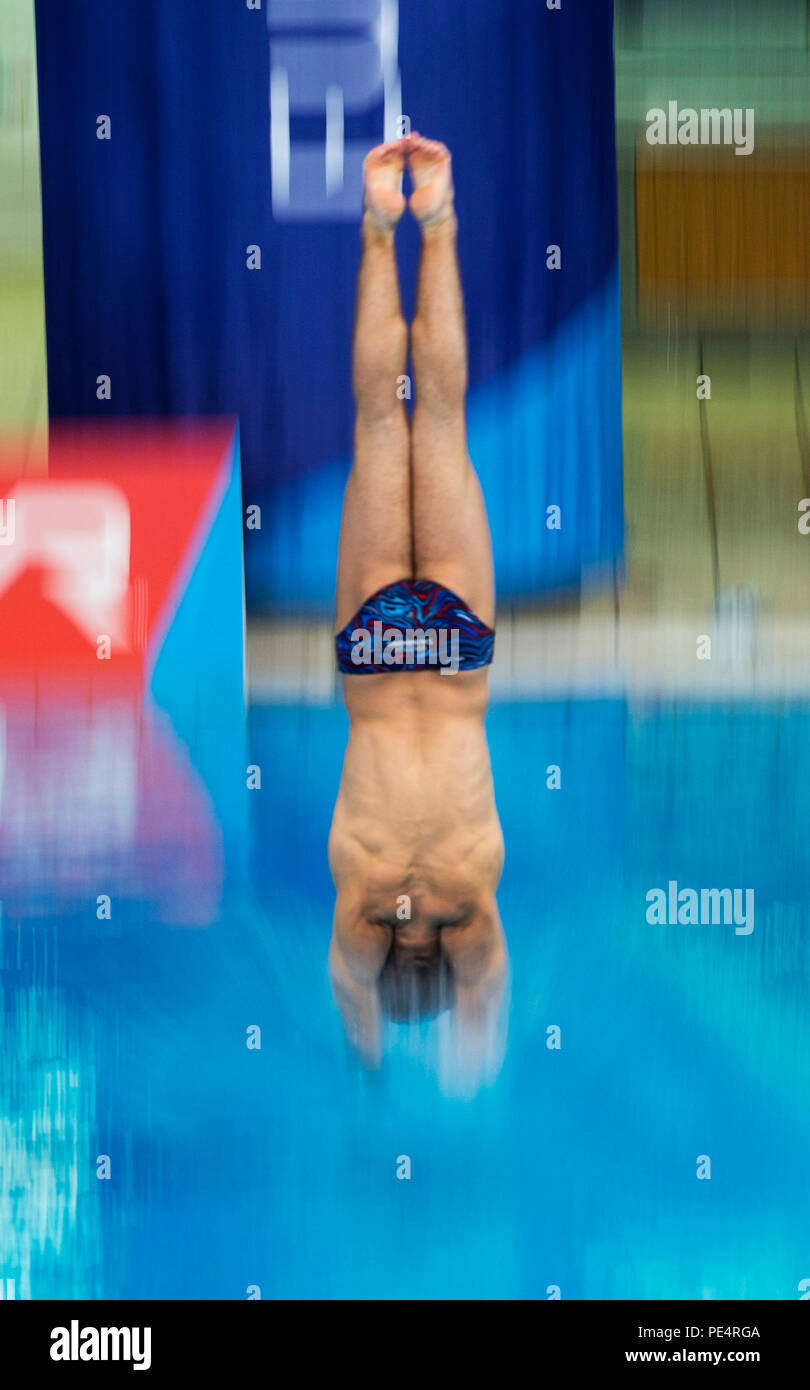 Matthew dixon competing in mens hi-res stock photography and images - Alamy