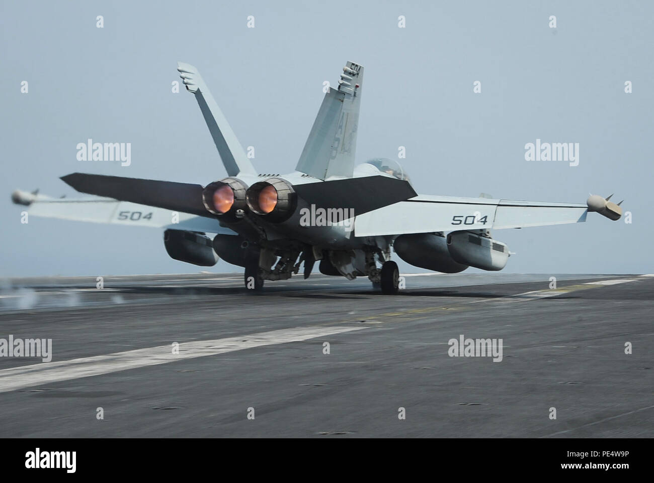 150917-N-GR120-138 ARABIAN GULF (Sept. 17, 2015) - An EA-18G Growler ...