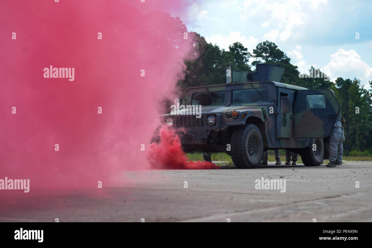 Humvee push hi-res stock photography and images - Alamy