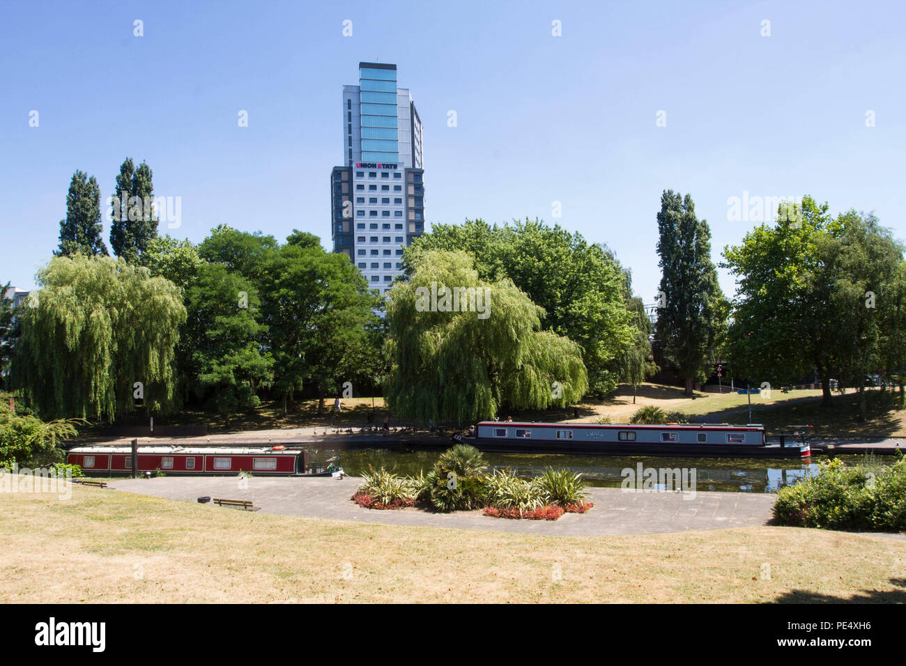 Wolverhampton city canal hi-res stock photography and images - Alamy