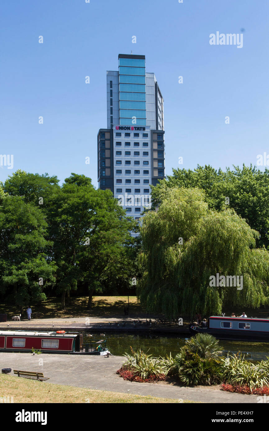 Wolverhampton city canal hi-res stock photography and images - Alamy