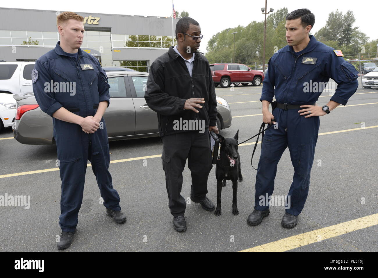 Department of homeland security k9 hi-res stock photography and images ...