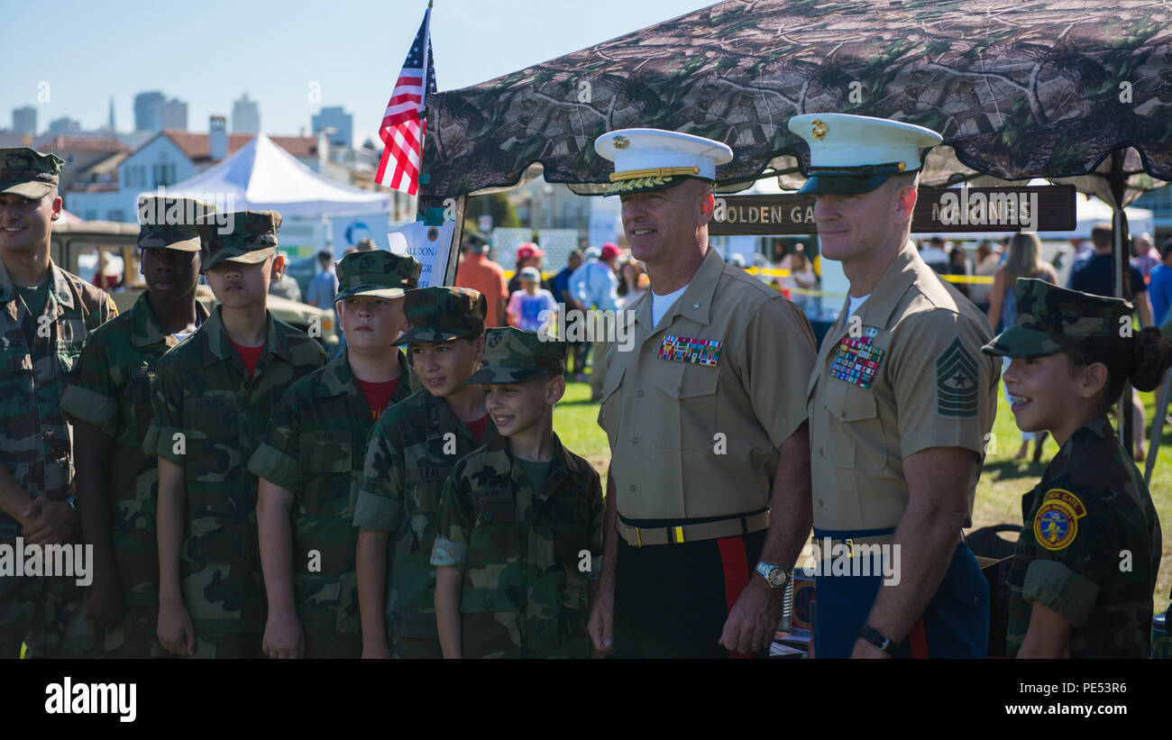 Brig. Gen. David Ottignon, the commanding general of 1st Marine ...