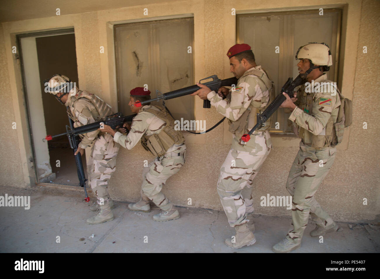 Iraqi army noncommissioned officer academy hi-res stock photography and ...