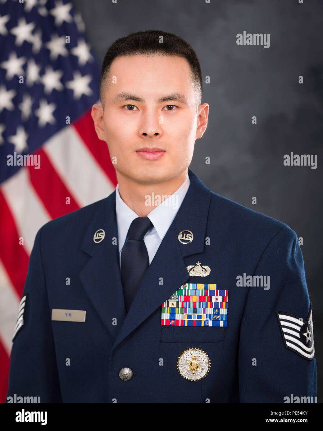 Official portrait of the Defense Intelligence Agency's (DIA ...