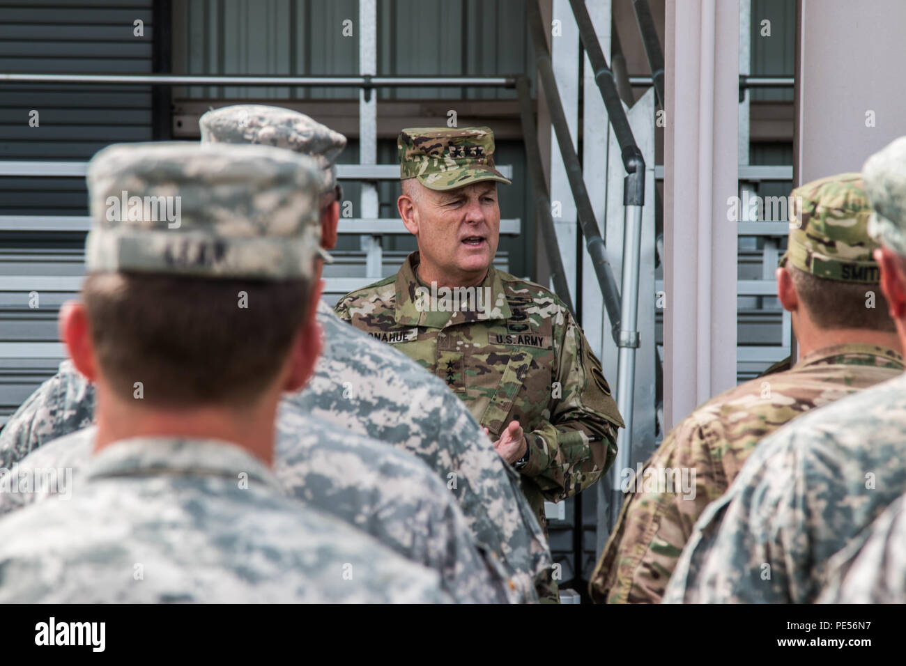 Lieutenant general patrick j donahue ii hi-res stock photography and ...