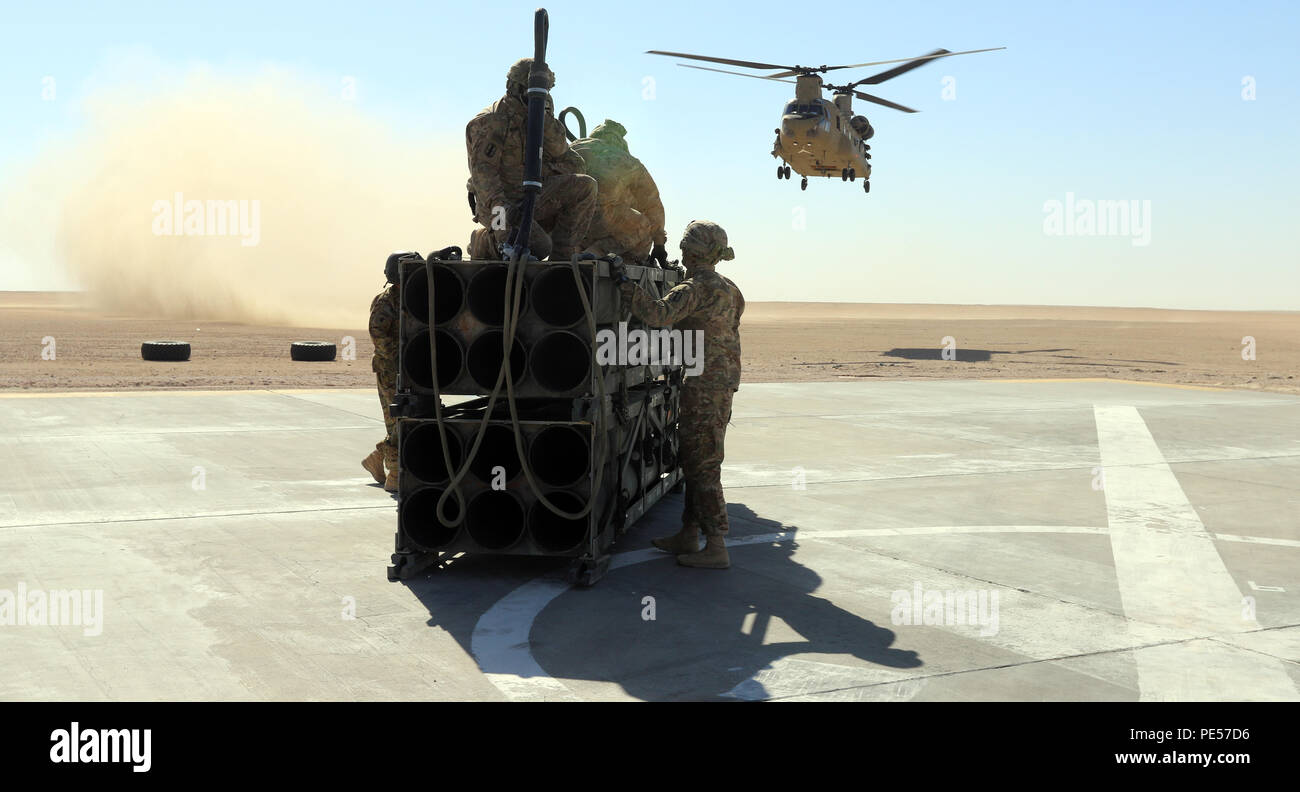 A CH-47 Chinook from the 2nd Battalion, 135th General Support Aviation ...