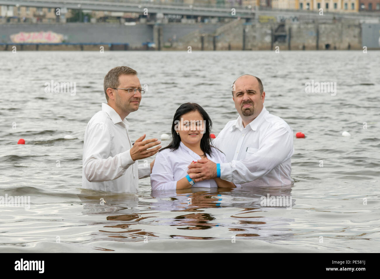 Female pastor baptism hi-res stock photography and images - Alamy