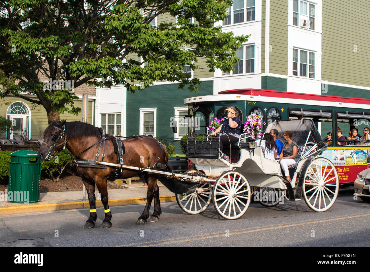 Coach buggy hi-res stock photography and images - Alamy