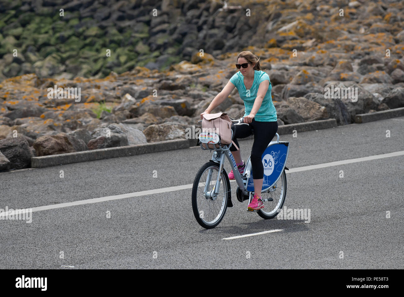 Cardiff barrage cyclist hi-res stock photography and images - Alamy