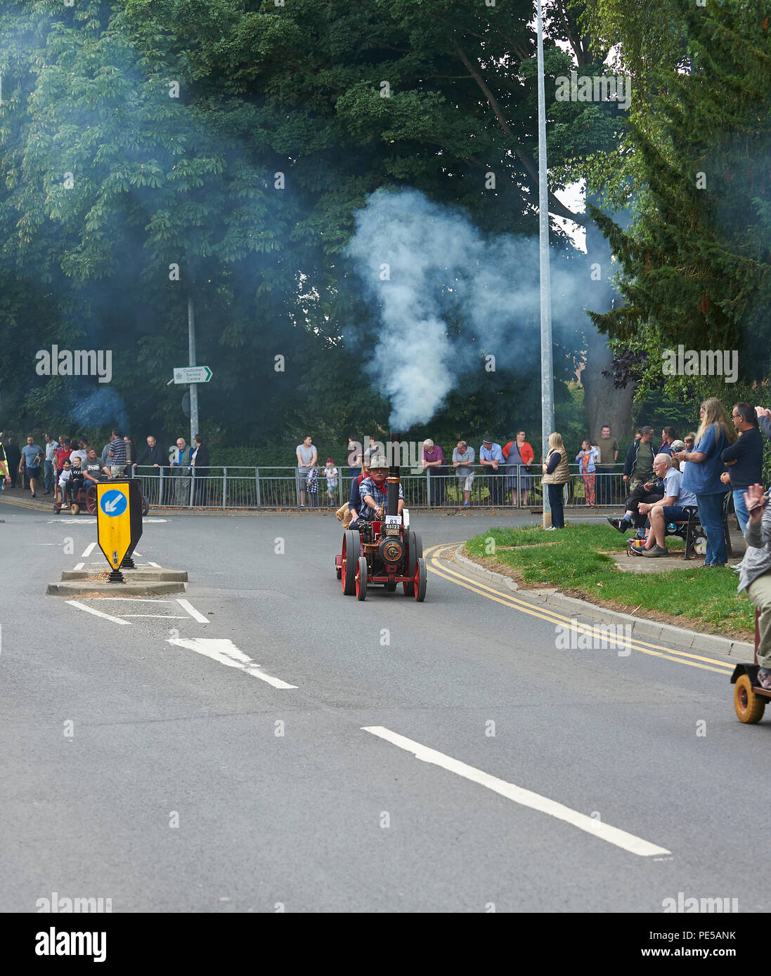 Miniature Steam Engines on the Road Run Through Driffield East ...