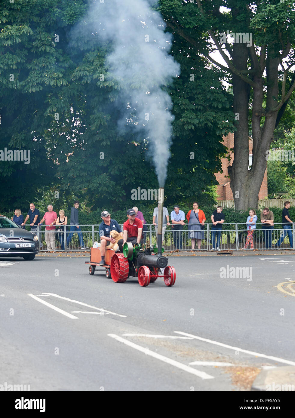 Miniature Steam Engines on the Road Run Through Driffield East ...
