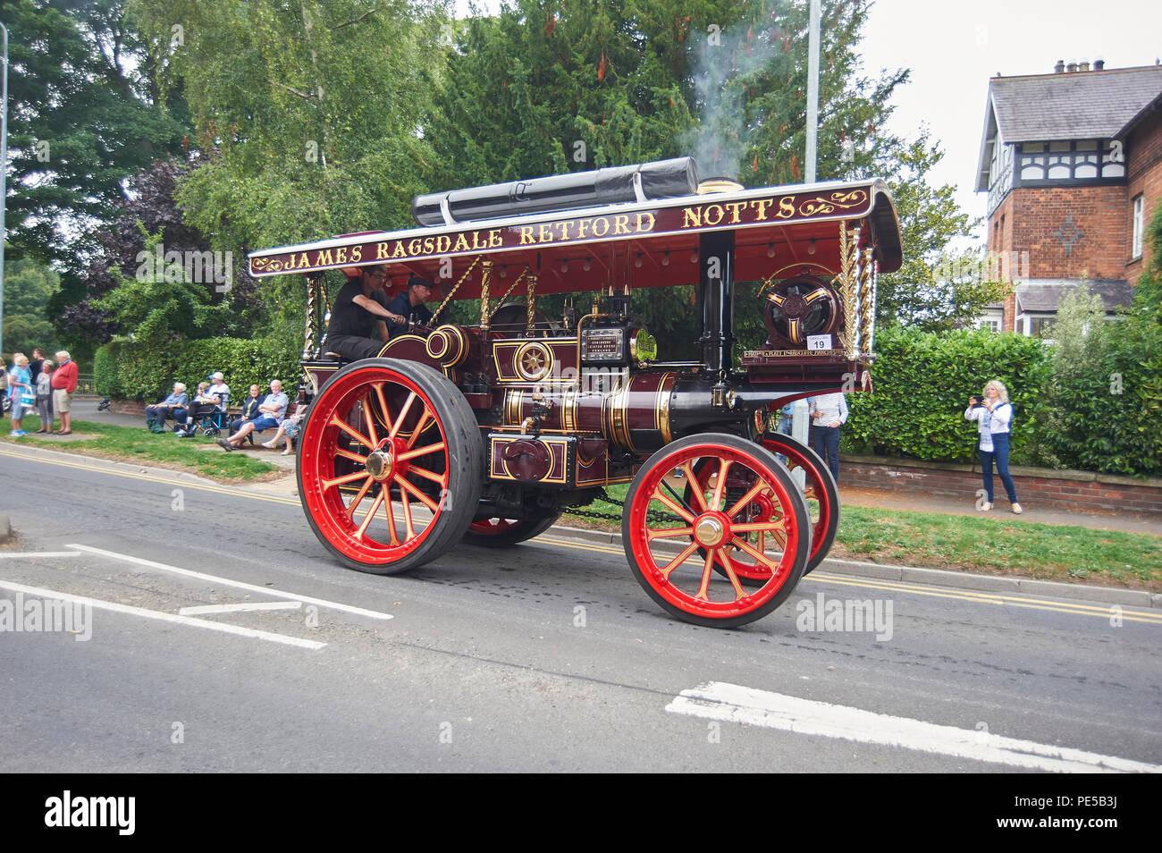 Showmans Steam traction engine on the Driffield steam rally "road run ...