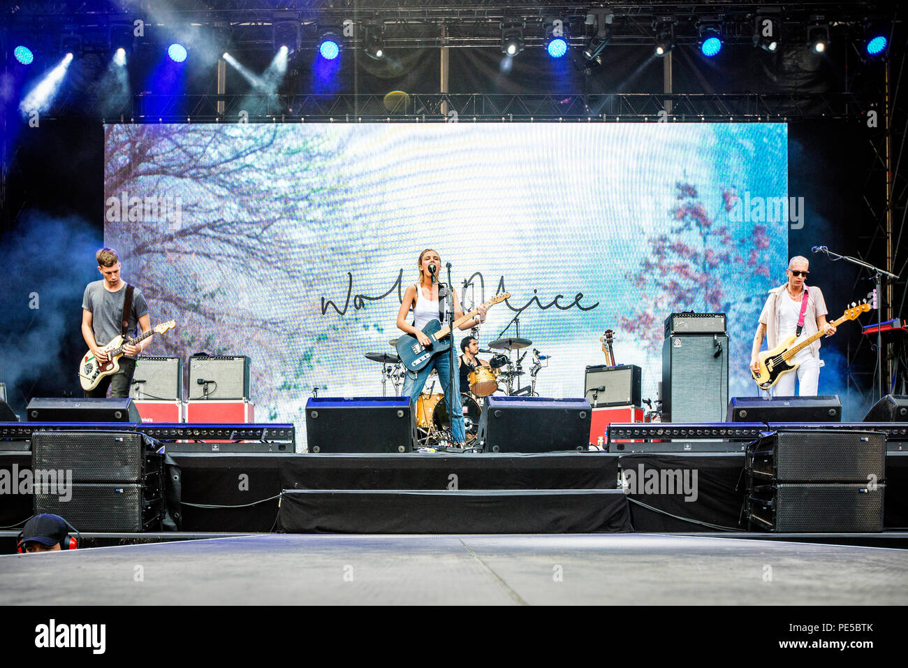 Wolf alice band hi-res stock photography and images - Alamy