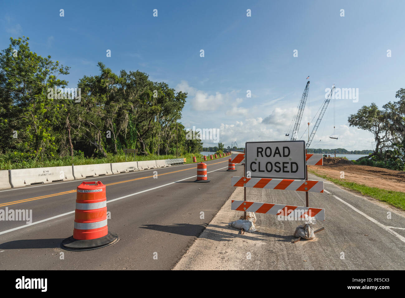 Road Closed Construction Sign Stock Photo - Alamy