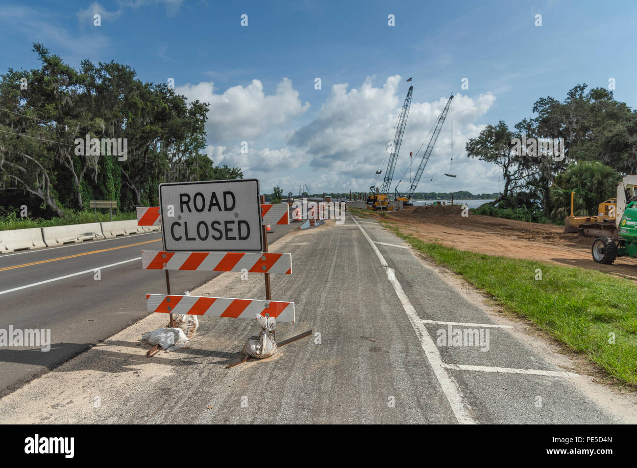 Road Closed Construction Sign Stock Photo - Alamy