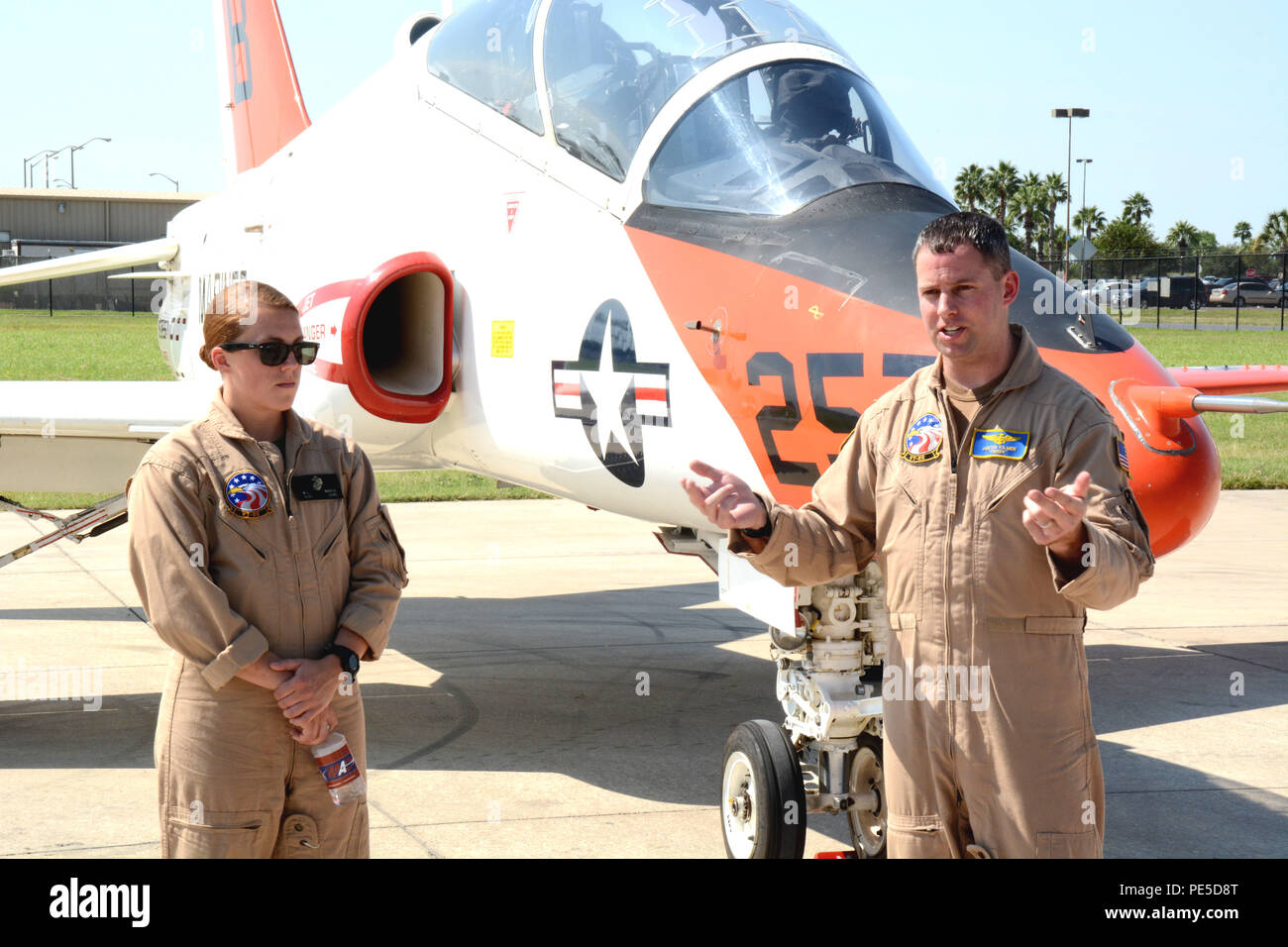 MCALLEN, Texas – (Oct. 5, 2015) Palmyra, Ill. native, Lt. Cmdr. Justin ...