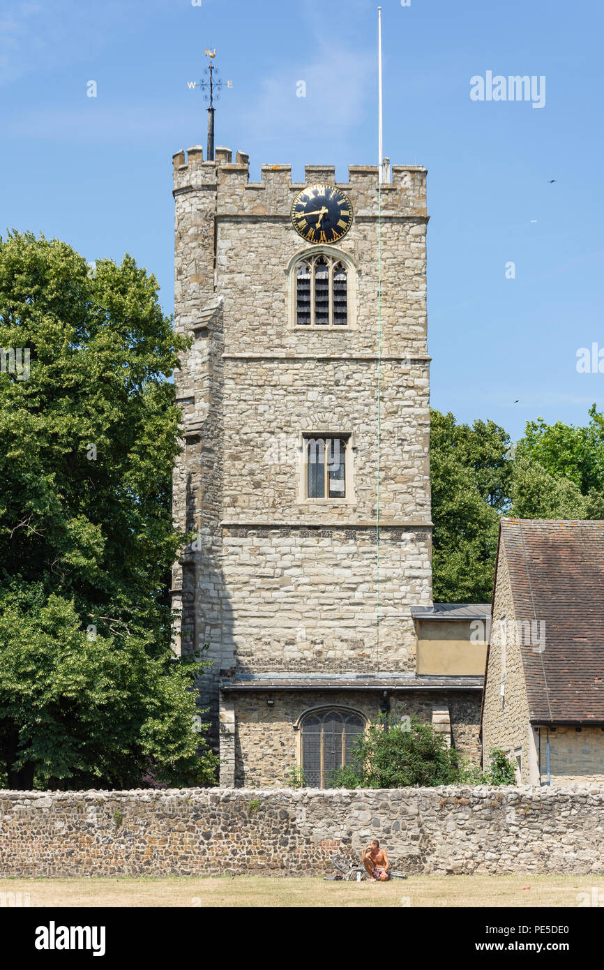 St margarets parish church hi-res stock photography and images - Alamy