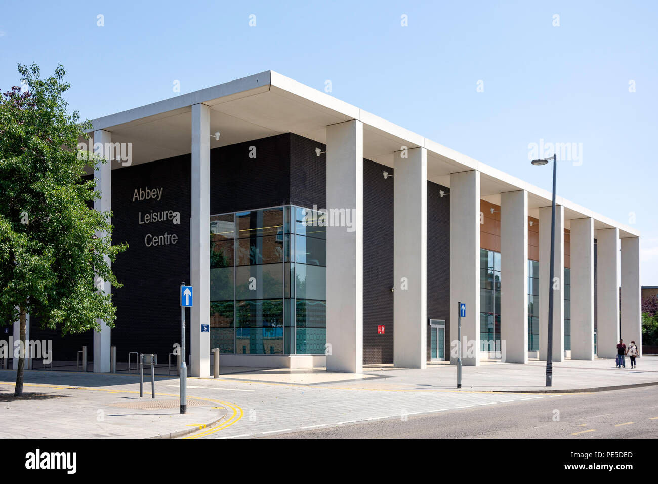 Abbey leisure centre barking hi-res stock photography and images - Alamy