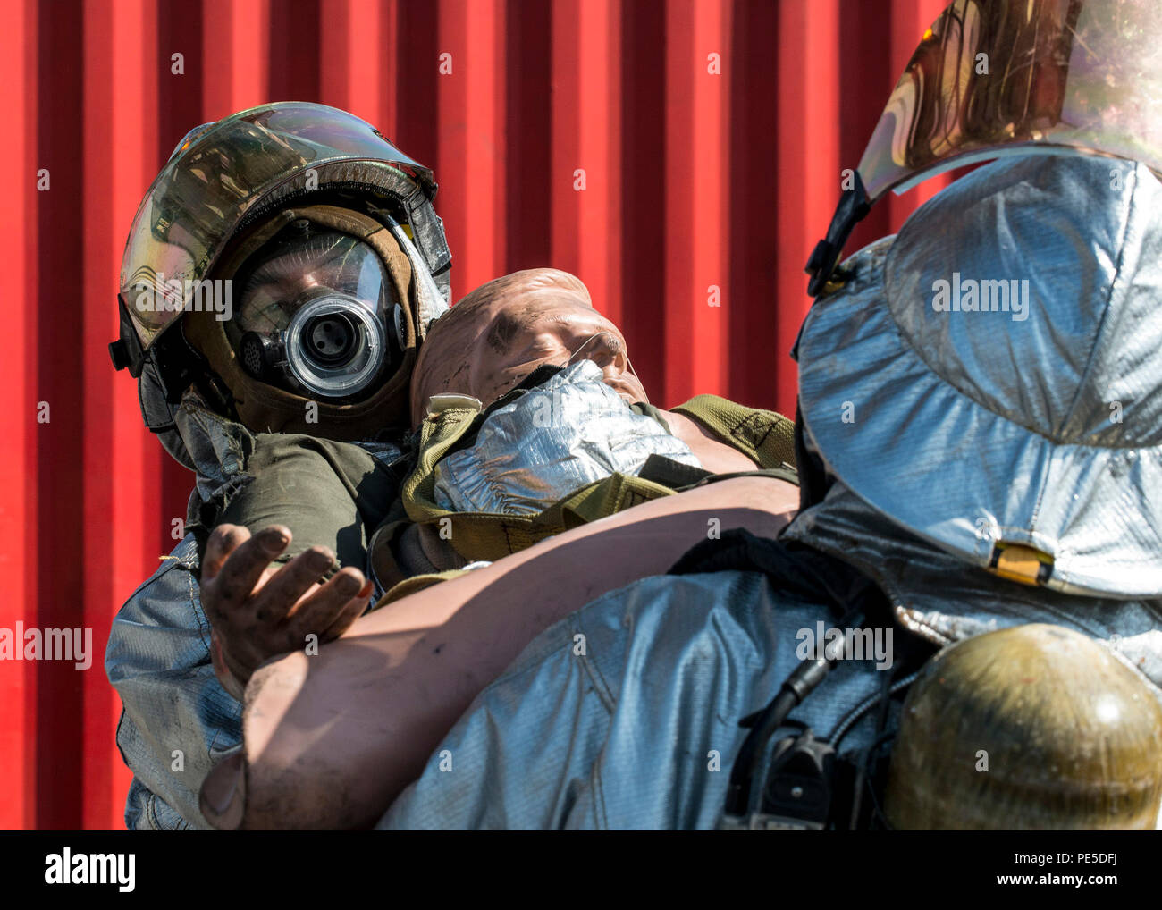 151009-N-IN729-268 YOKOSUKA, Japan (Oct. 9, 2015) Aviation Boatswain's ...