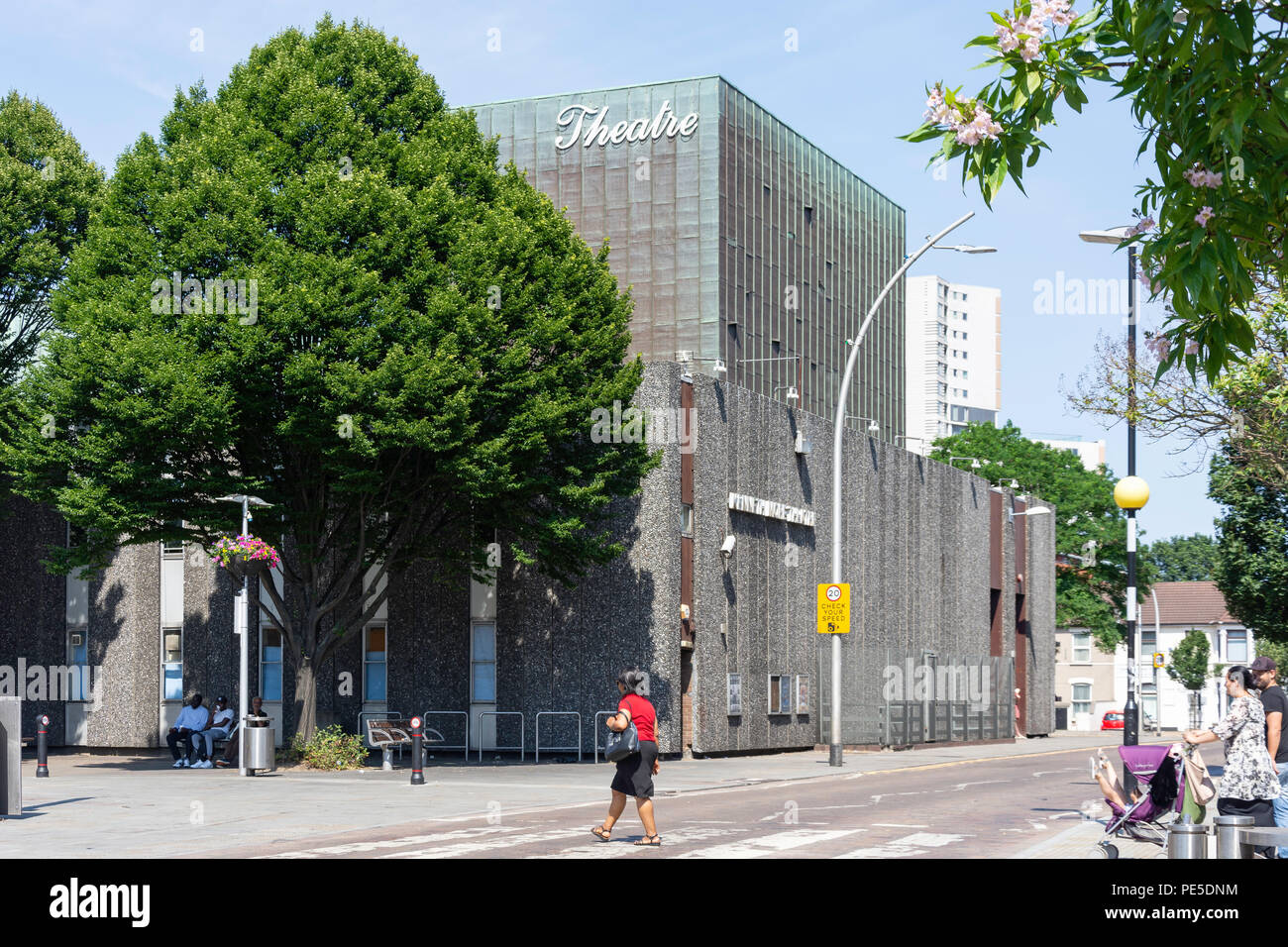 London borough redbridge hi-res stock photography and images - Alamy