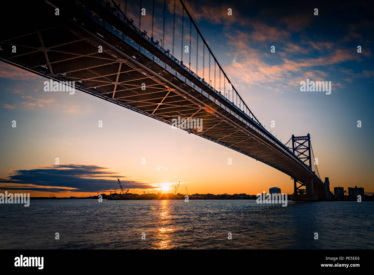 Bridge to philadelphia hi-res stock photography and images - Alamy
