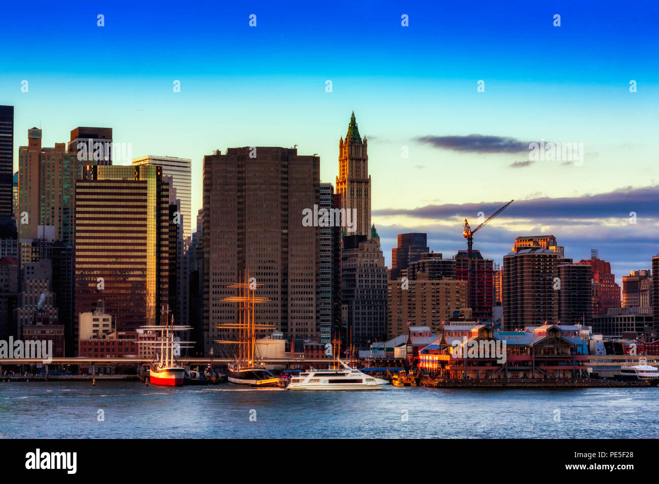 Brooklin street hi-res stock photography and images - Alamy