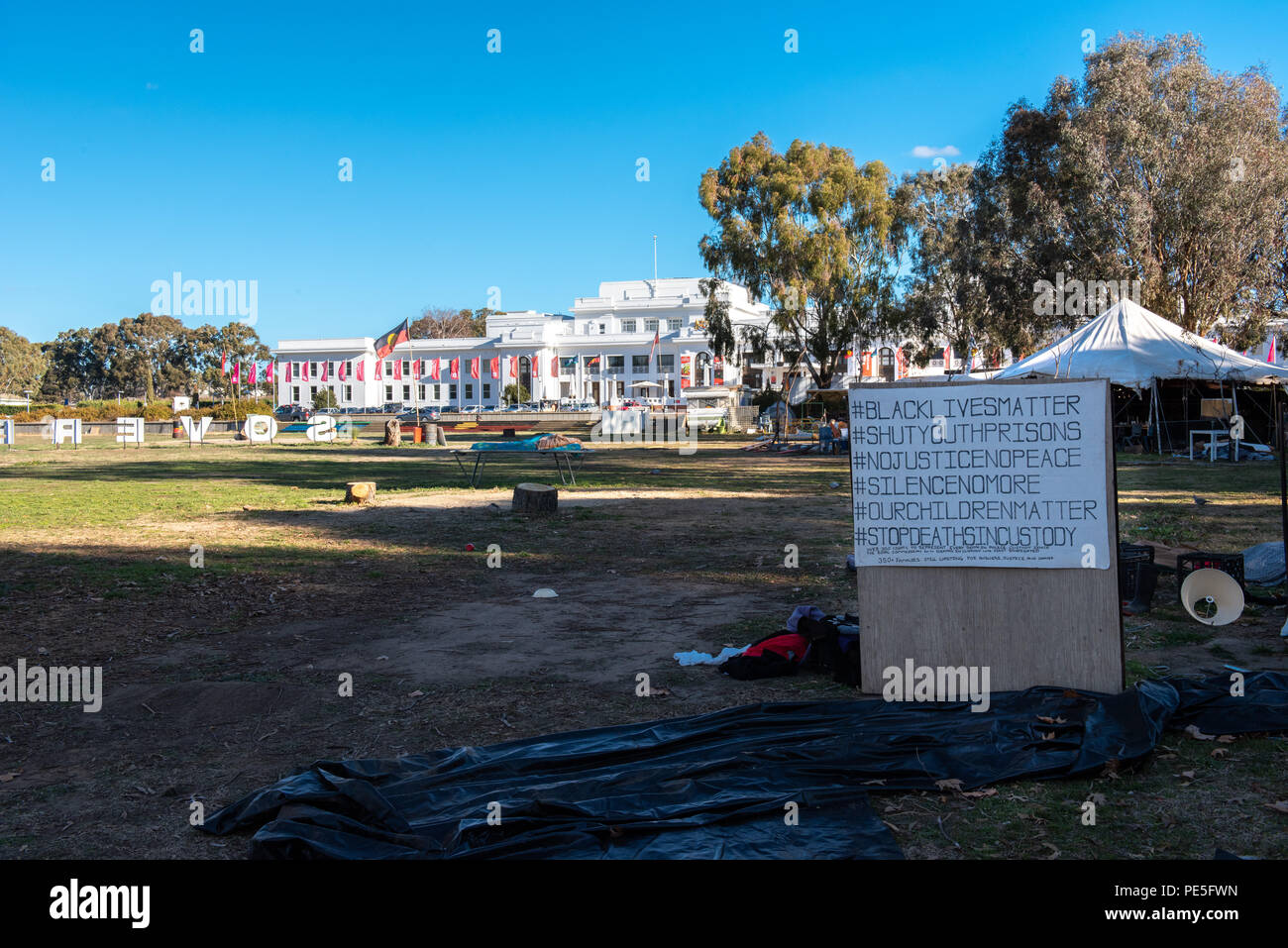 Australian aboriginal camp hi-res stock photography and images - Alamy