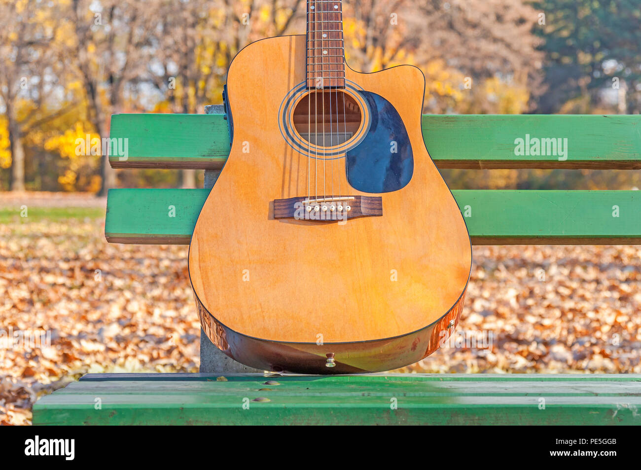 Leaning on bench hi-res stock photography and images - Alamy