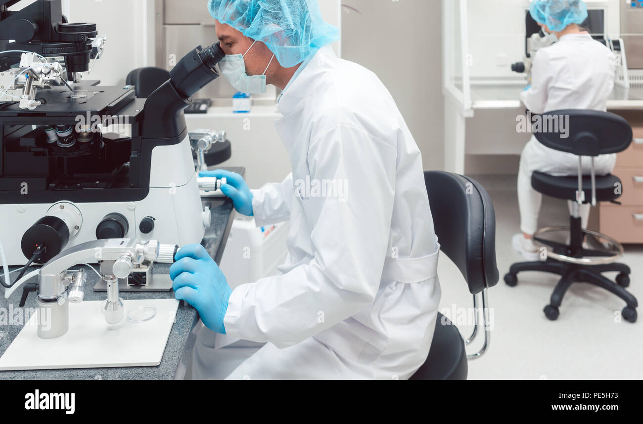 Human sperm microscope hi-res stock photography and images - Alamy