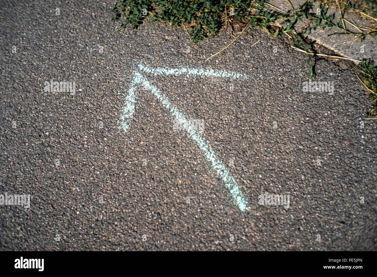 Arrow mark symbol hi-res stock photography and images - Alamy