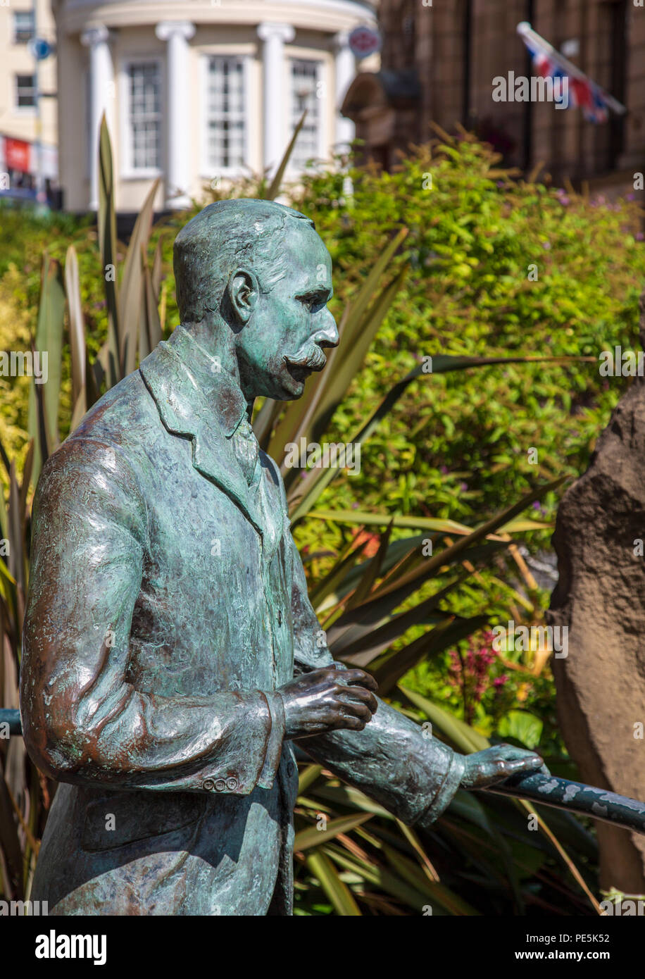 A statue of Elgar at Great Malvern, Worcestershire, England Stock Photo ...