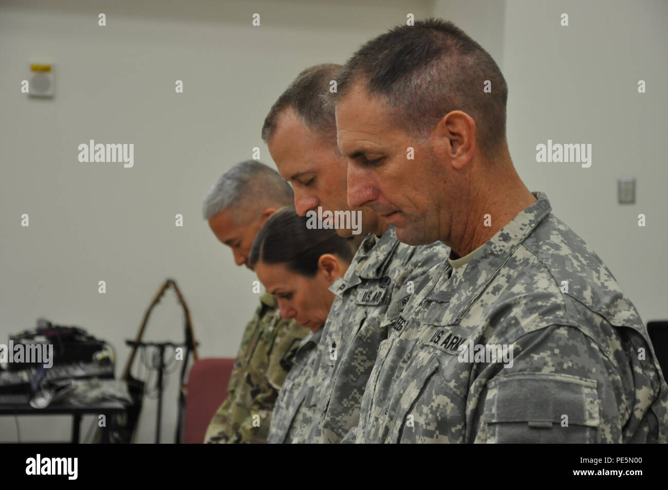 98th expeditionary signal battalion hi-res stock photography and images ...