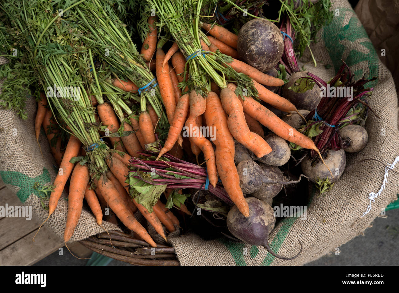 Farmaers market hi-res stock photography and images - Alamy