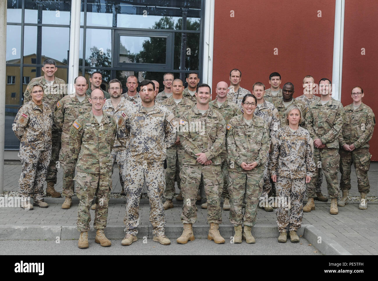 Members of the Mission Command Element (MCE) of the 4th Infantry ...