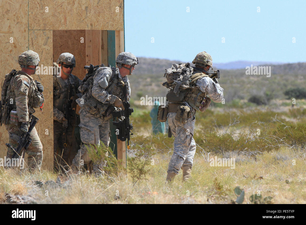 Paratroopers assigned to the 2nd Battalion, 325th Airborne Infantry ...