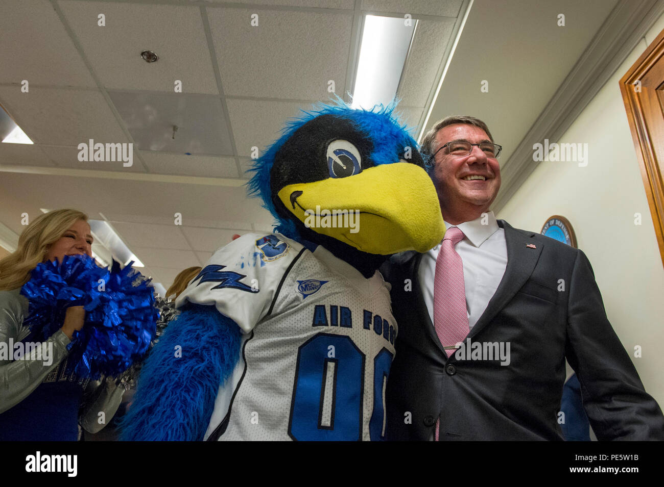 Secretary of Defense Ash Carter poses with the U.S. Air Force Academy ...