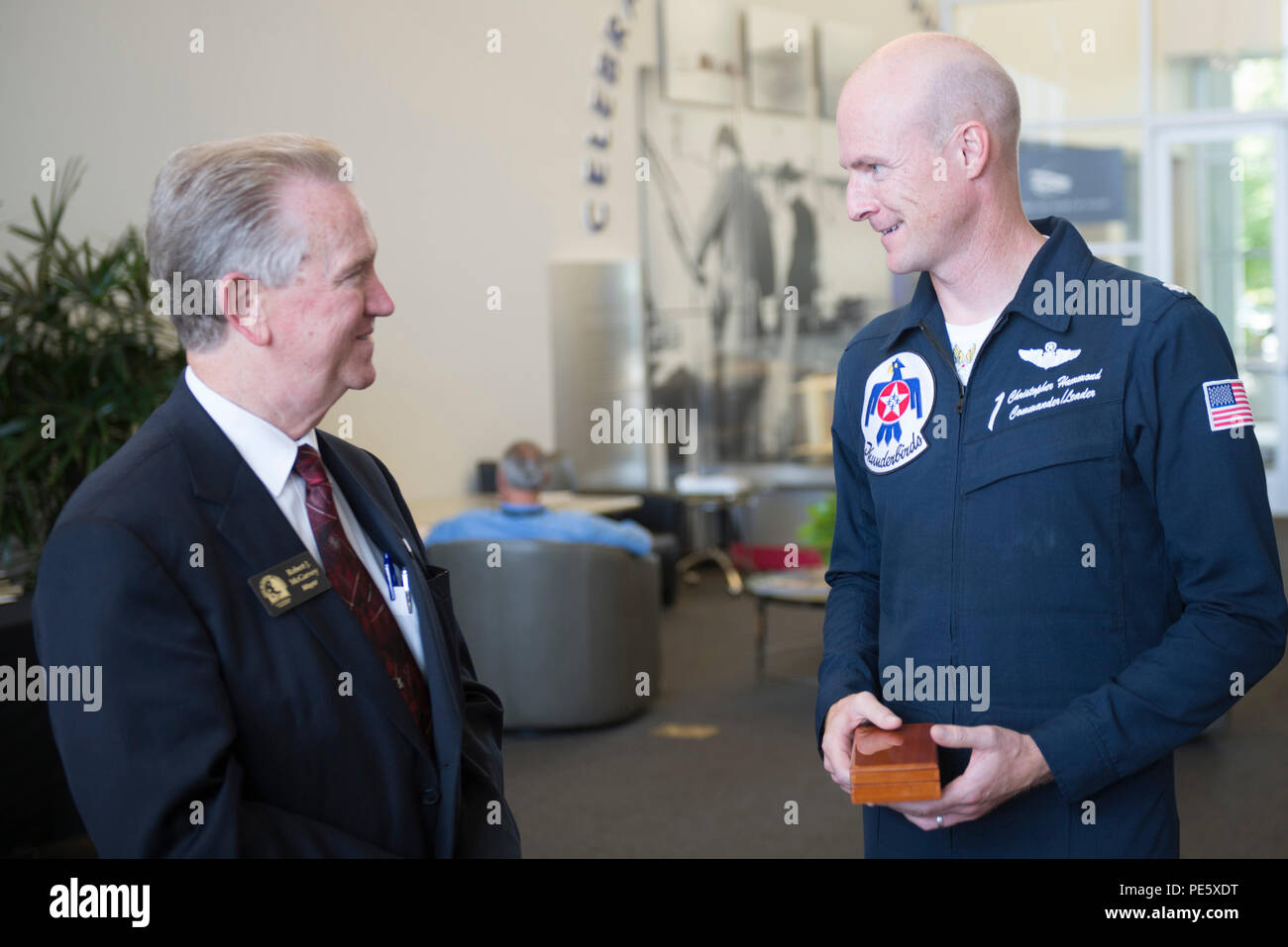 Lt col christopher hammond hi-res stock photography and images - Alamy
