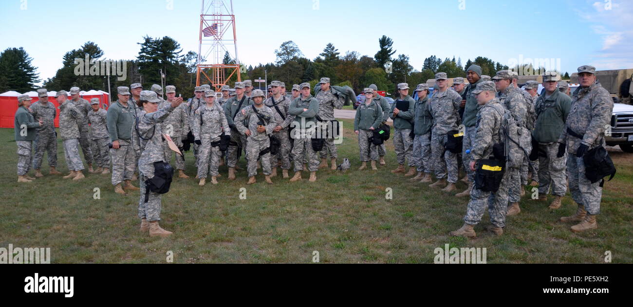 U.S. Army Reserve Soldiers with the 388th Chemical Biological ...