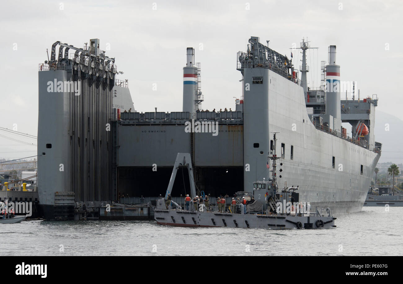 150922-N-KK081-368 SAN DIEGO (Sept. 22, 2015) Sailors attached to ...
