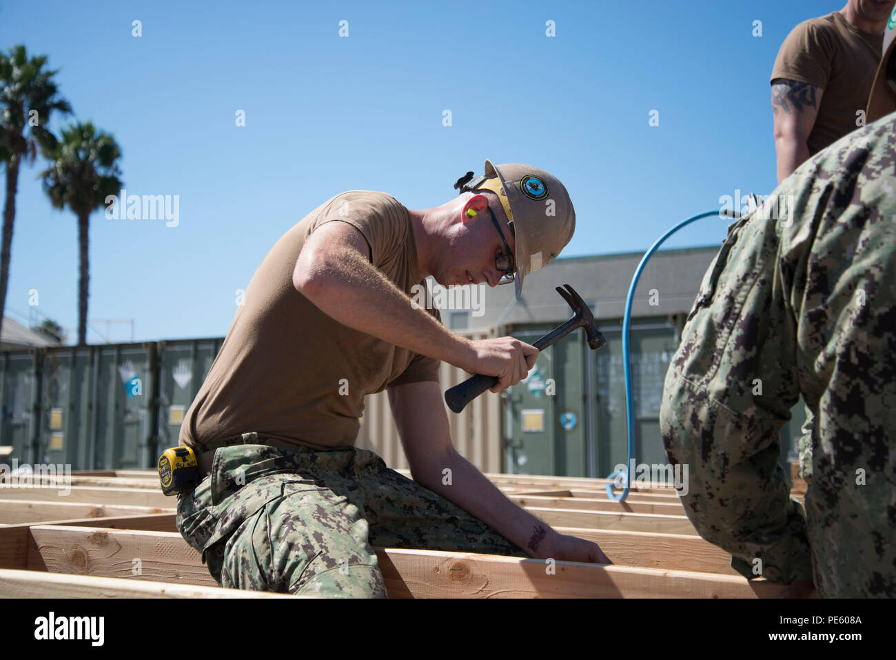 150923-N-ZZ999-016 SAN DIEGO (Sept. 23, 2015) - Builder 3rd Class Clint ...