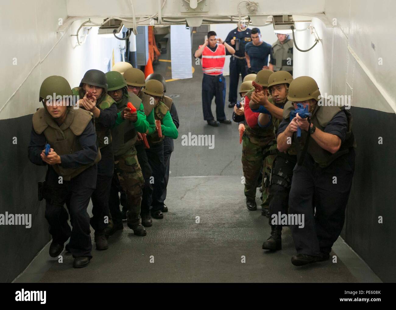Tactical Team Movement Exercises High Resolution Stock Photography and ...