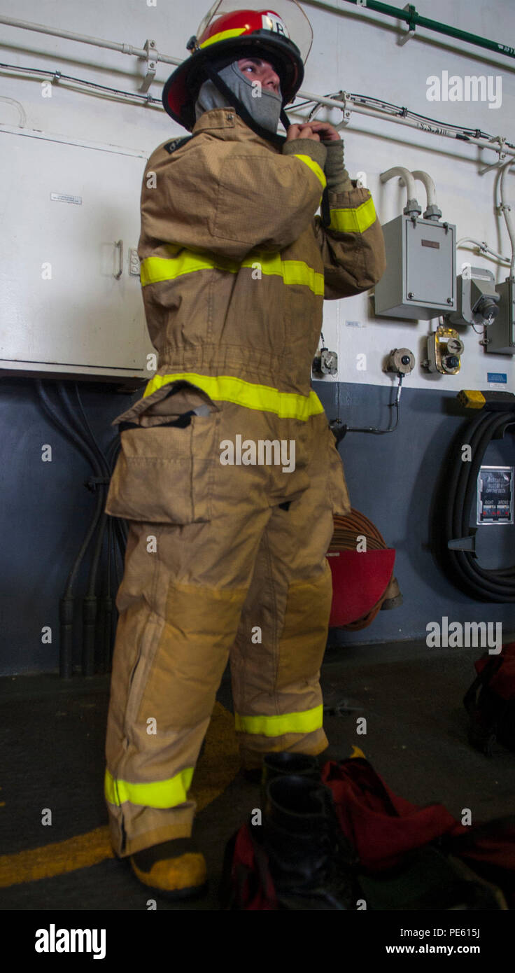 Uss ronald reagan cnv 76 hi-res stock photography and images - Alamy