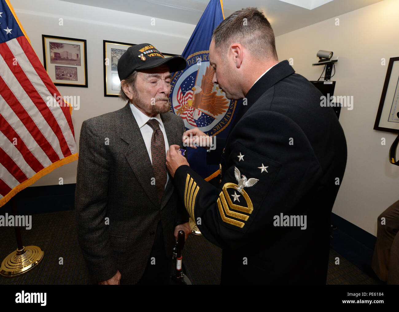151005-N-PX557-027 PROVIDENCE, R.I.(Oct. 5, 2015) Leonard Harten ...