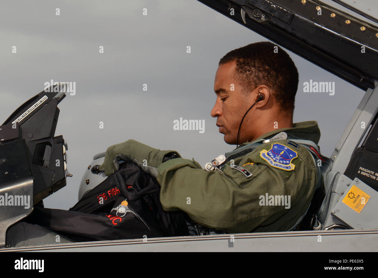 176th fighter squadron hi-res stock photography and images - Alamy