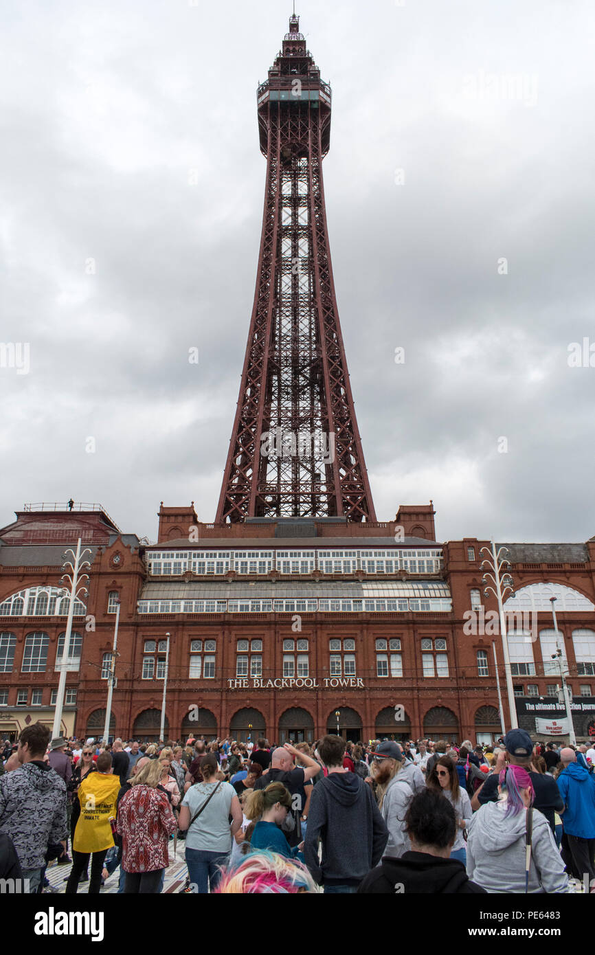 Blackpool, UK. 12 August 2018 - Crowds gather to watch the Blackpool ...
